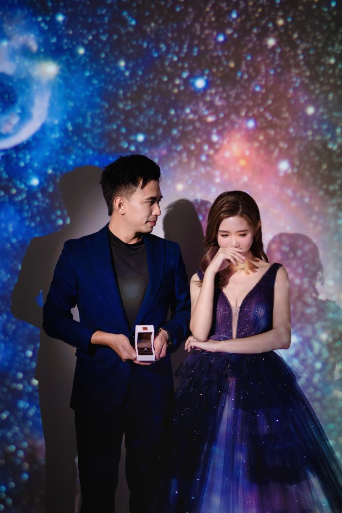 AceTanMeetsAnnaLow – Wemomentsonline